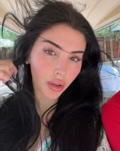 TheWizardliz (Lize Dzjabrailova) Wiki, Bio, Age, Real Name, Boyfriend ...