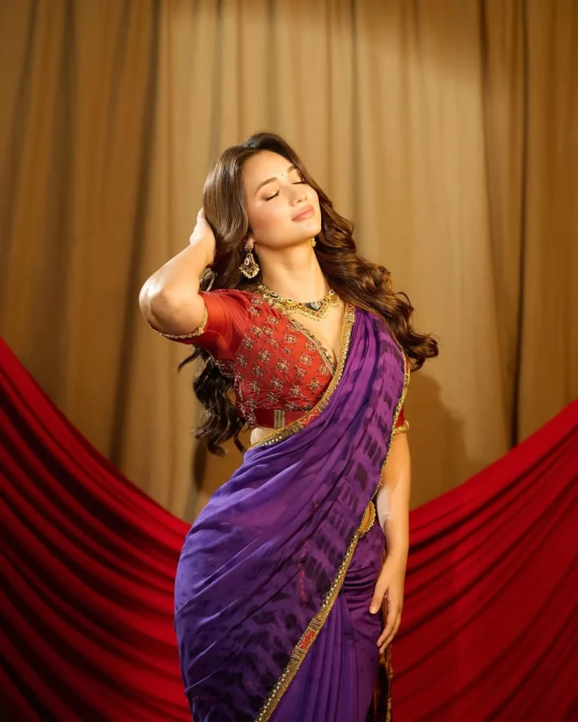 Akanksha Sharma Turns Heads with Her Latest Glam Looks, See the ...